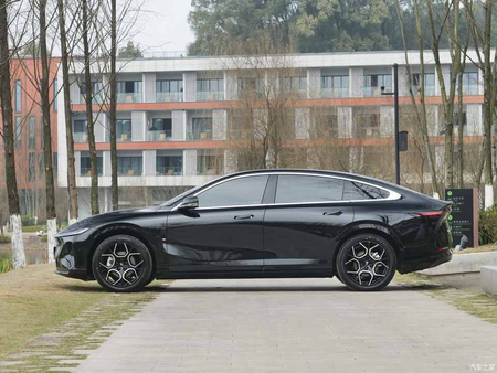 Gonzo Motors - Changan Qinyuan A07