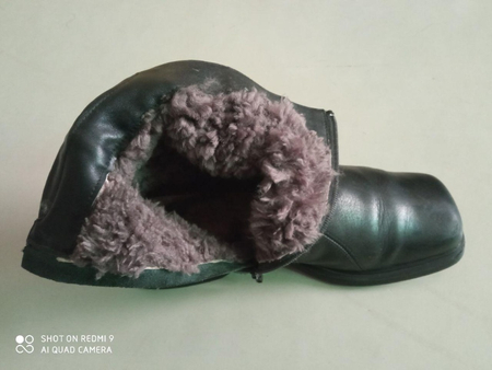 Продам полусапожки женские