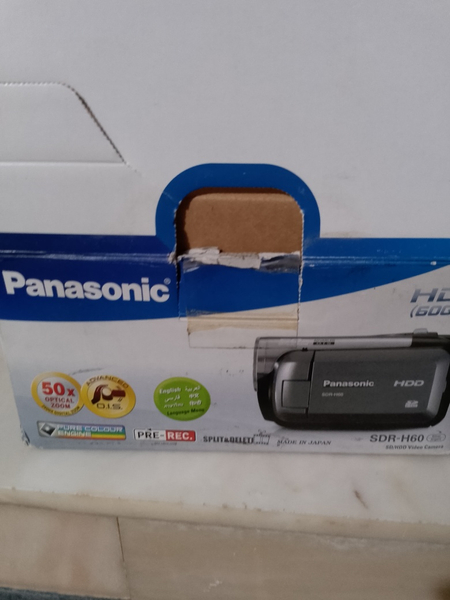 Panasonic kamera, srochno pul kerak,holati yangi 50x zoomga oladi