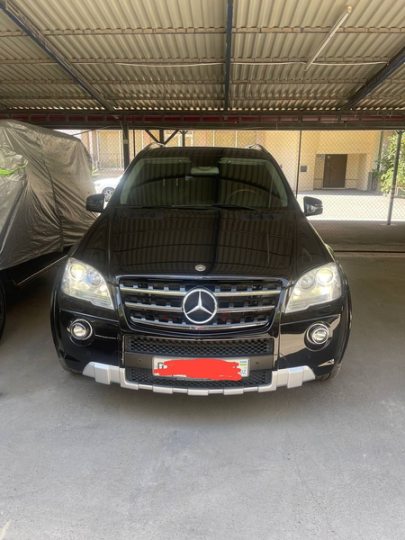 Mercedes ML 500 xolati zor 99000 yurgan