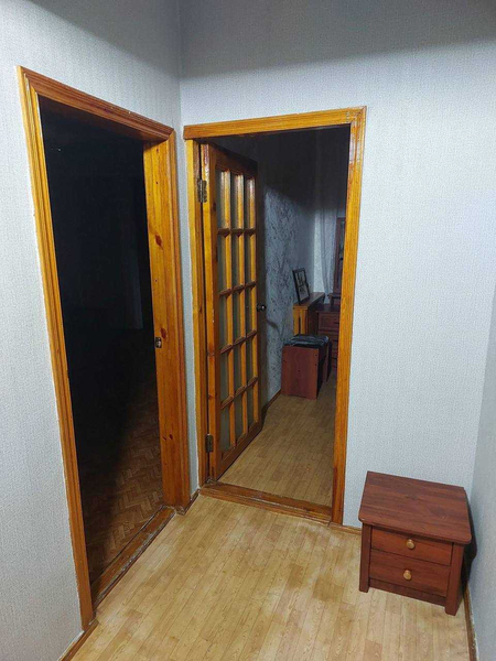 Продаётся 1в2 комнатная. Ц-7, ЦУМ, Космонавт