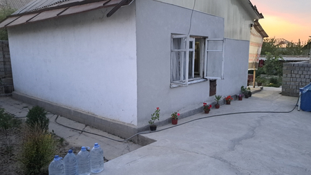 Hovli sotiladi tashmi postidan 12 km ichkarida