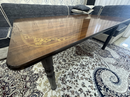 Stol sotiladi 150x90