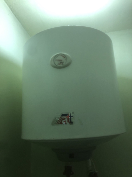 Ariston 50l  sotiladi