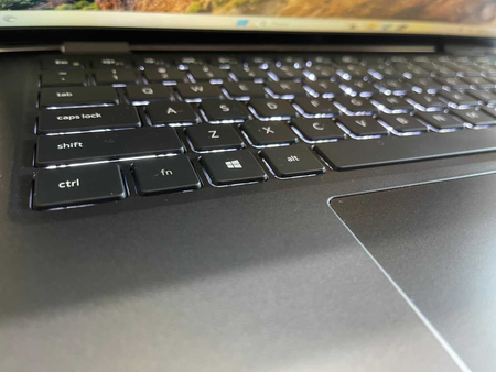 DELL Latitude 7420 intel Core i7-1185G7 озу16гб хард256ssd