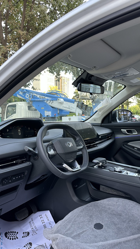 CHANGAN Nevo Q05  60 pro Gibrit. Nalichida
