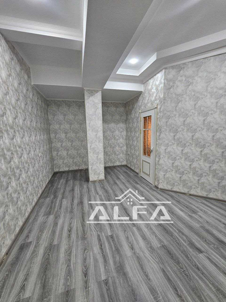 2 xonali 100m² 3-qavat sotiladi.