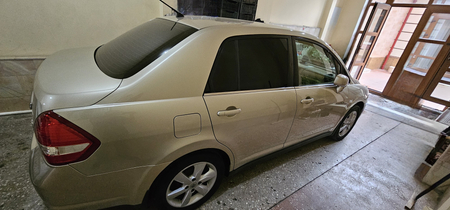Nissan Tiida 2008