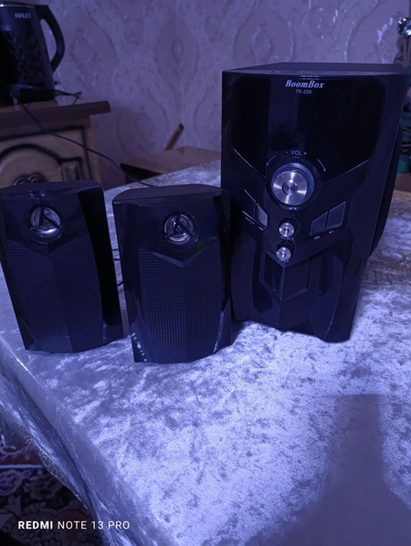 Boombox TK-209 bass zor!