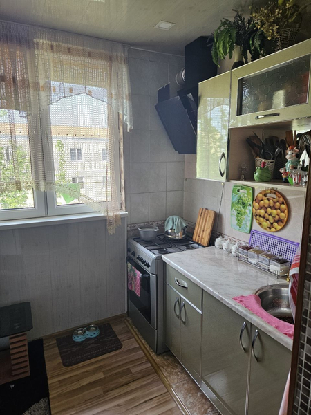 Продаётся  2-х комнатная  квартира  в Сергели 3