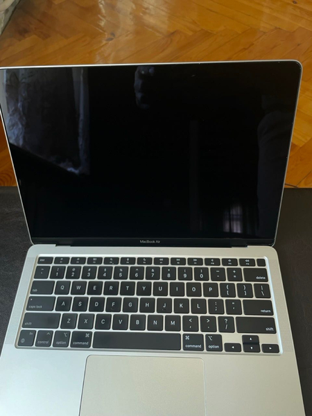 Macbook Air M1  (16/256, Silver) как новый