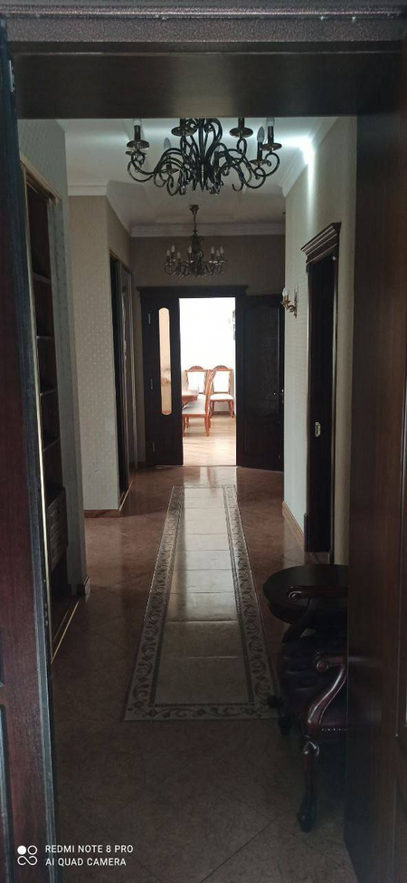 Arenda kvartira Mirobod tumani Nukus kocha 4 xonali 180m² 5-etaj