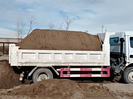 Вызов мусор. Yuk tashish xizmati