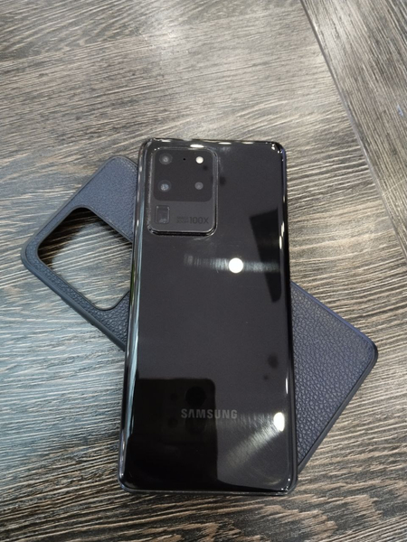 Samsung s20 ultra 5G SIROCHNE SOTILADI