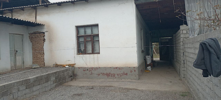 hovli uy sotiladi arzon.manziil qushyogoch qfy baytish m. Beshchinor28