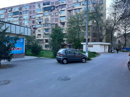 Продам 1 этажное нежилое здание 80 кв. магазин (под стройку)