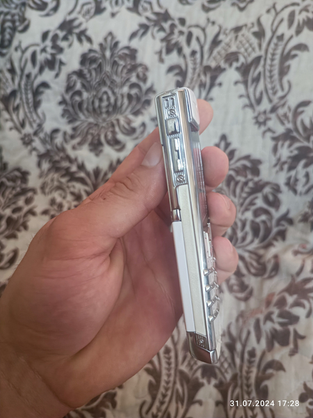 Vertu yangi bez IMEi