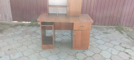 Компьютерный письменный стол