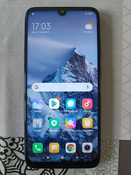 Redmi 7 4/64 срочно сотилади
