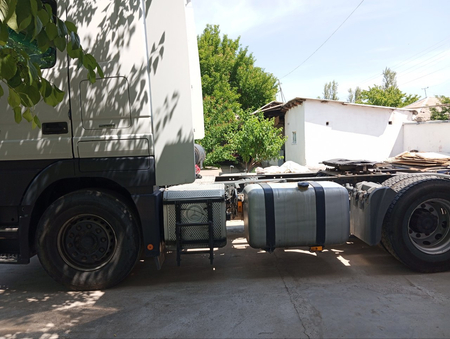 Mersades benz aktros