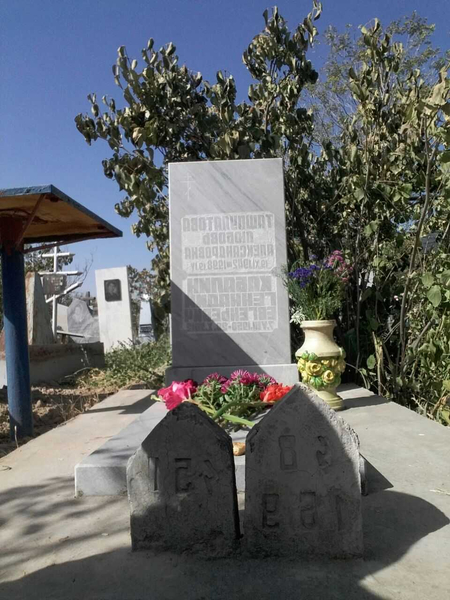 Ваза для  памятника    .