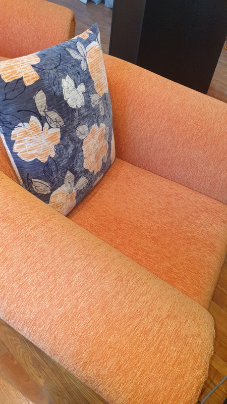Продается пара кресел. Очень мягкие и комфортные