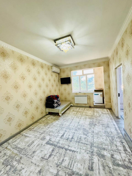 ≈1в2/2/4,РАЙХОН,Чиланзар 9 продаётся квартира