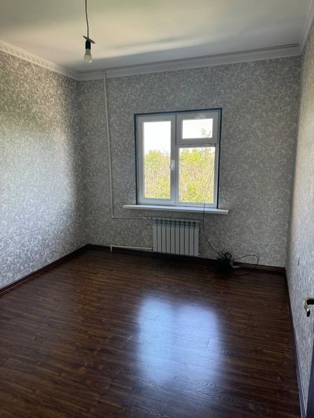 Продаю квартиру Яшнабадский р-он. Тузель-3. 40-лет. 2-ком 4-этаж 9-эта