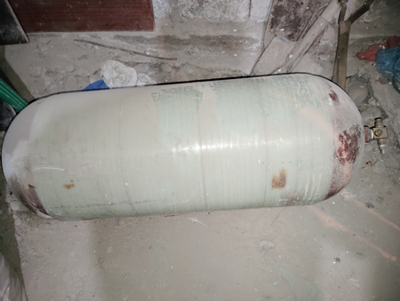 Продам газ балон 80талик капрон
