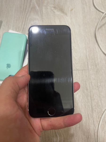 Iphone se 2020 77% емкость