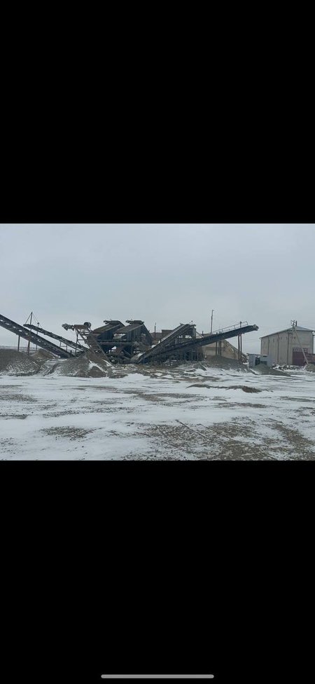 Коракалпогистон коратоуда жойлашган драбилка завод ва нотурар бино