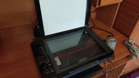 Принтер 3в1 epson sx420w почти как новый