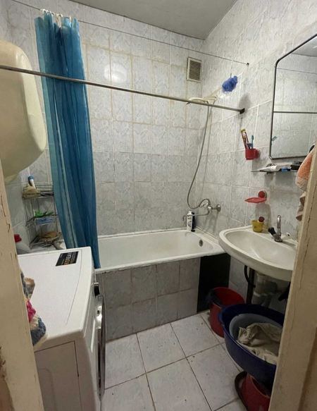 Продается квартира буюк ипак йули метро 3/3/3 85м²