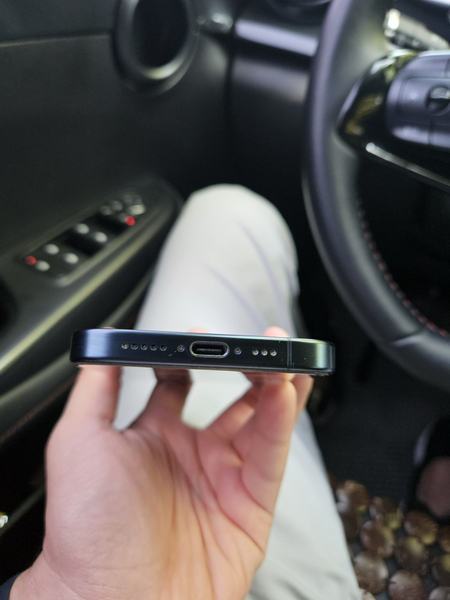iPhone 15 pro blue titanium