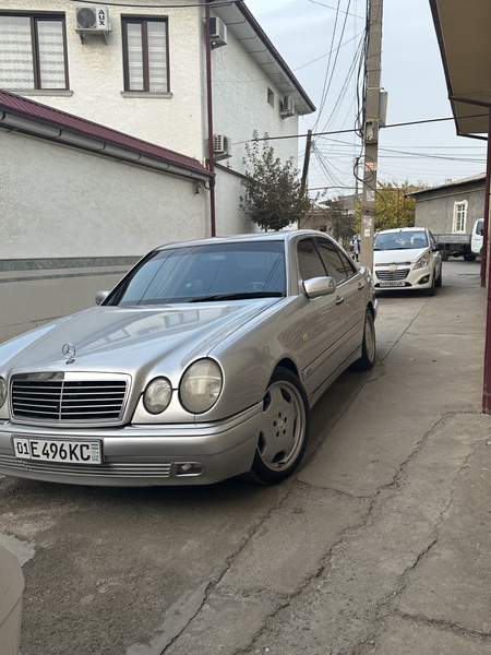 Mercedes w210 srochna avtomat