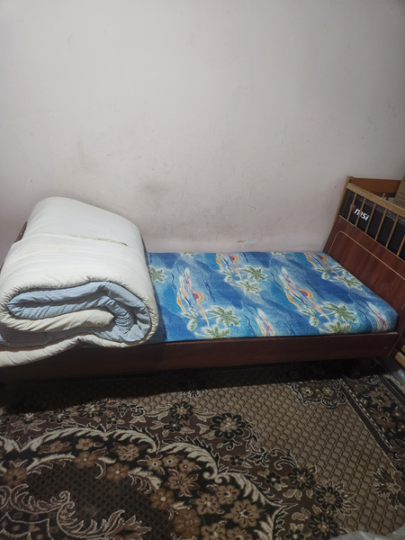 Срочно продам кровать и кроватку