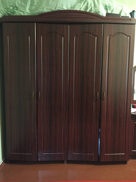 Spalni mebel mdf sotiladi bez matras
