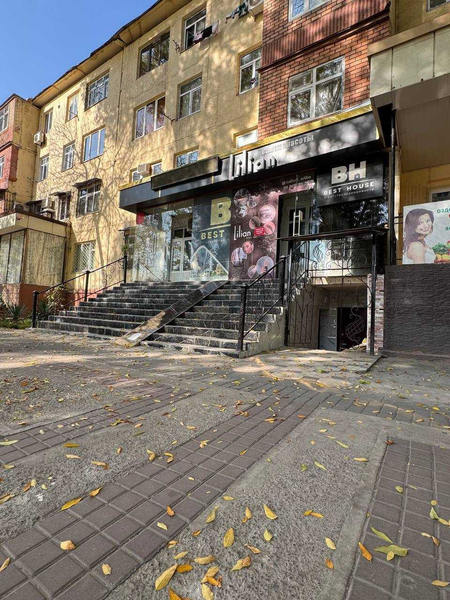 Фархадский/Готовый арендатор. Продажа коммерческое помещение