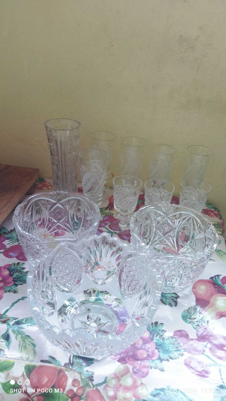 Продам хрустальные вазы
