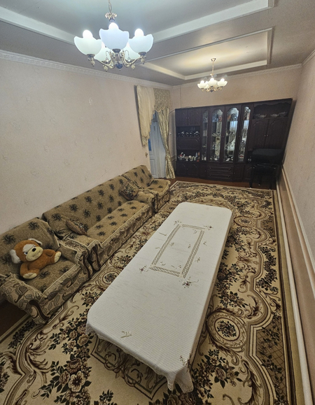 Дурмон Қ.Ф.Й Янги Арғин маҳалласида уй сотилади.