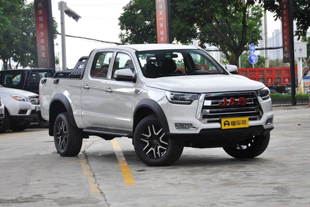 Jac t8 pikap harhil dala sharoitlarida harakatlanuvchi