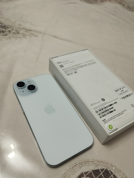 SROCHNA!!! Sotiladi Iphone 15 ideal 128gb karobka dakment