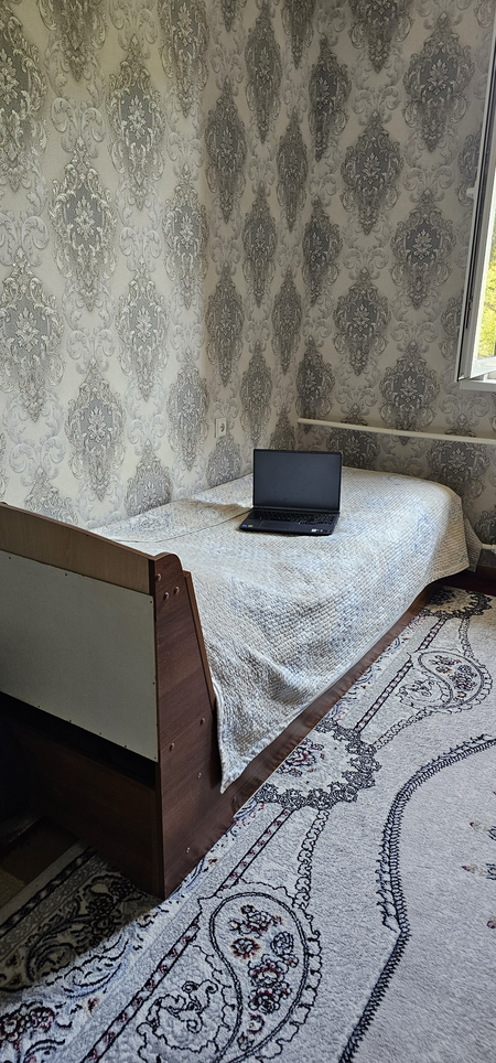 Две кровати