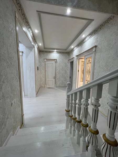 Срочно продается шикарный дом 3 сотки на в Яккасарайском районе.