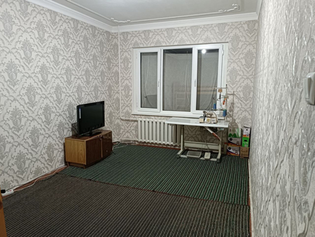 Олмозор тумани коракамиш 2/4да 4 хонали уй сотилади