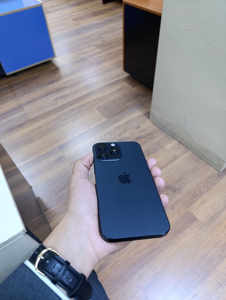 iPhone 15Pro Max esim