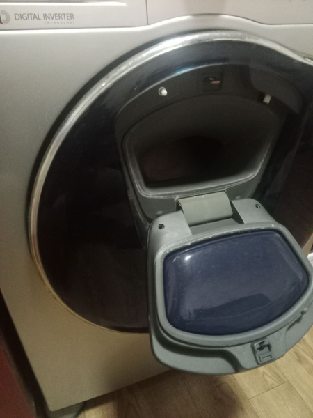 Стиральная машина Samsung eco babble 8кг.