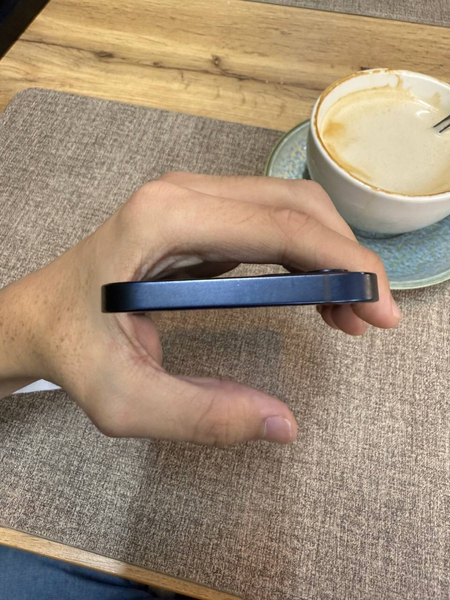 Iphone 12 LLA ideal