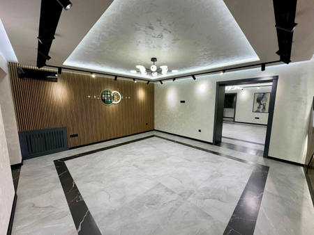 Продаю Своя Hi-Tech Office Яккасарай Мукумий Мост Вдоль дороги 90м2.