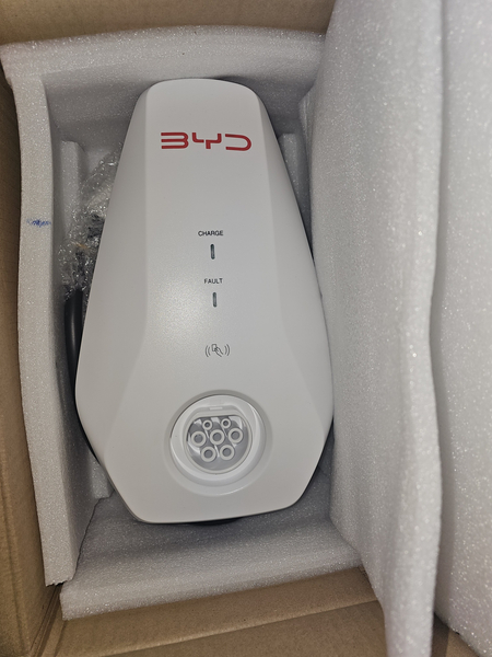 Зарядная станция BYD 7квт